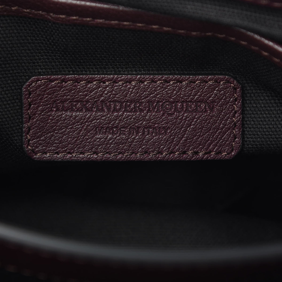 Alexander McQueen Twin Skull Chain Crossbody in Burgundy – Gavriel.us